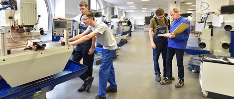 Duale Ausbildung: Was du wissen musst!